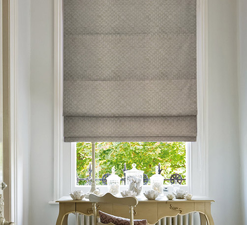 Pyramidal Perspective Plumbum